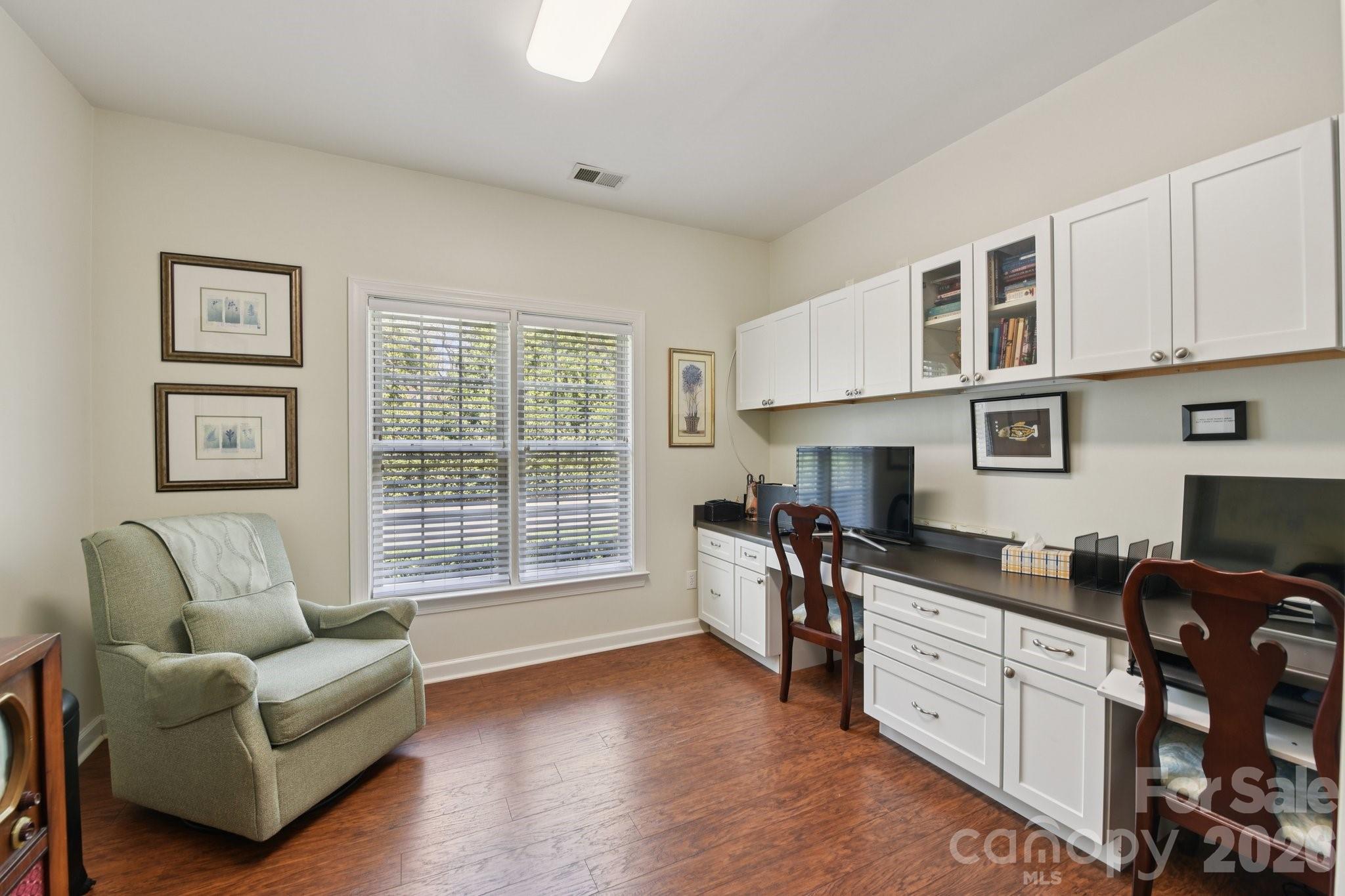 Photo 17 of 10816 Willow Crossing Drive, Charlotte, NC