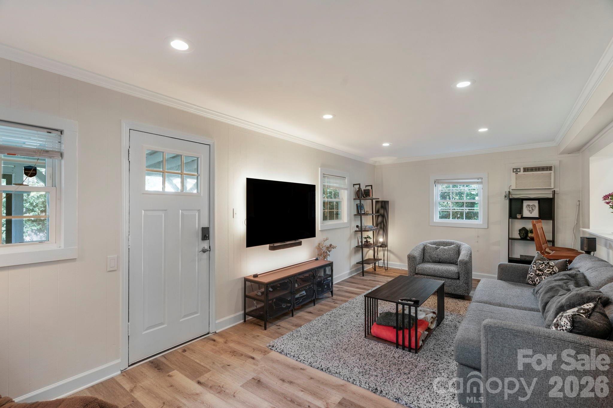 6038 Netherwood Drive, Charlotte, NC - photo 25 of 42