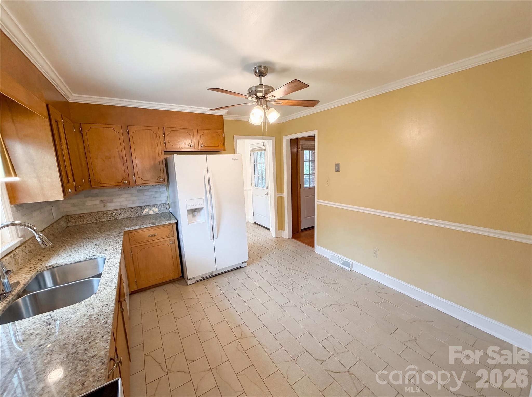 6214 Ashcrest Drive, Charlotte, NC - photo 13 of 25