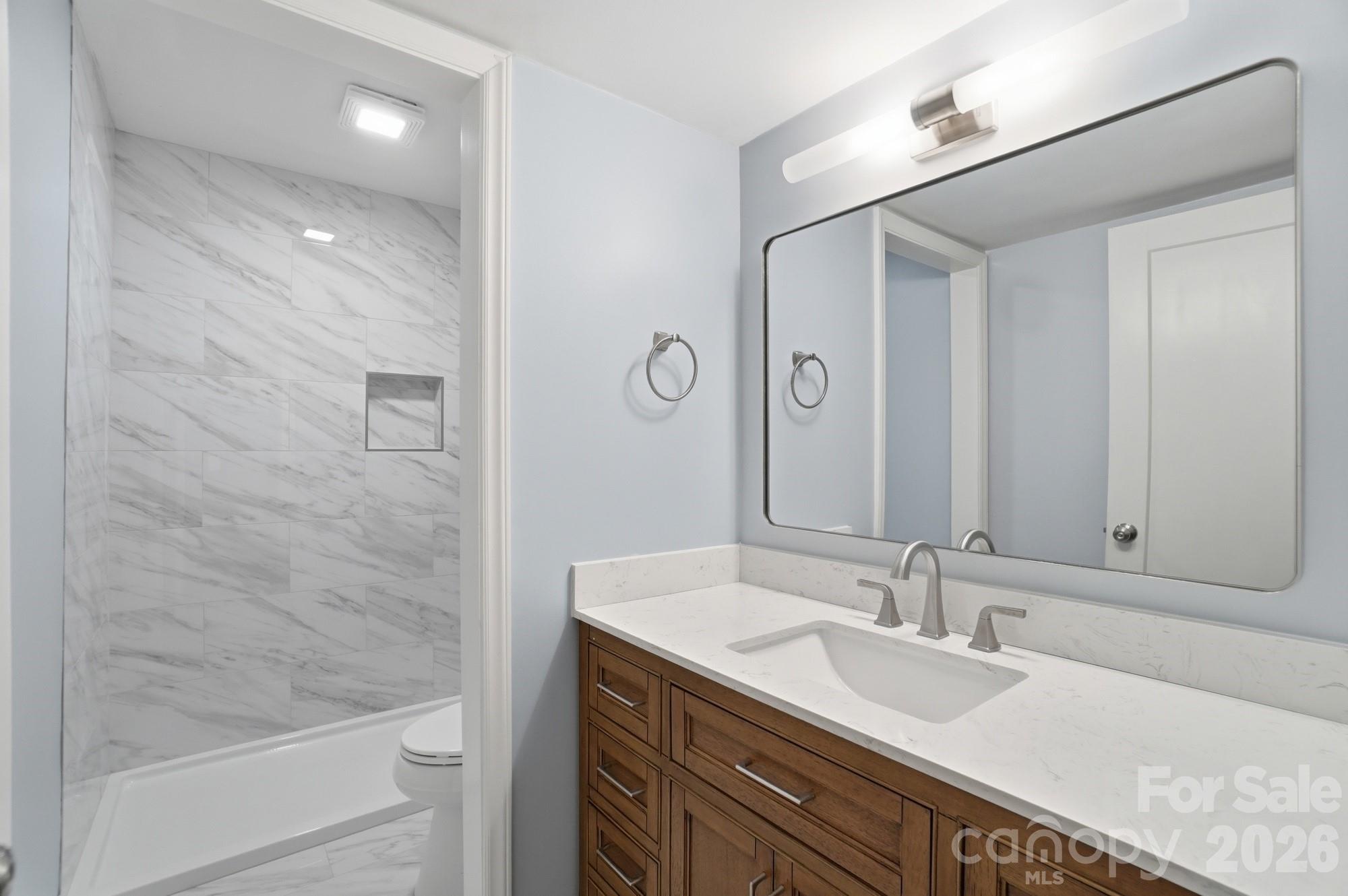 Photo 4 of 7027 Quail Hill Road, Charlotte, NC