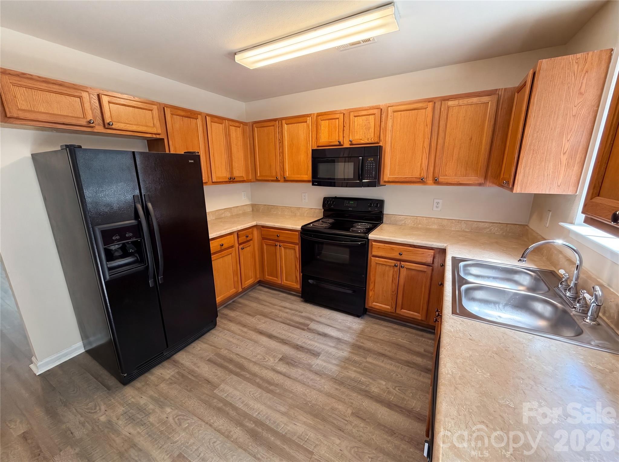 Photo 8 of 1131 Jordans Pond Lane, Charlotte, NC