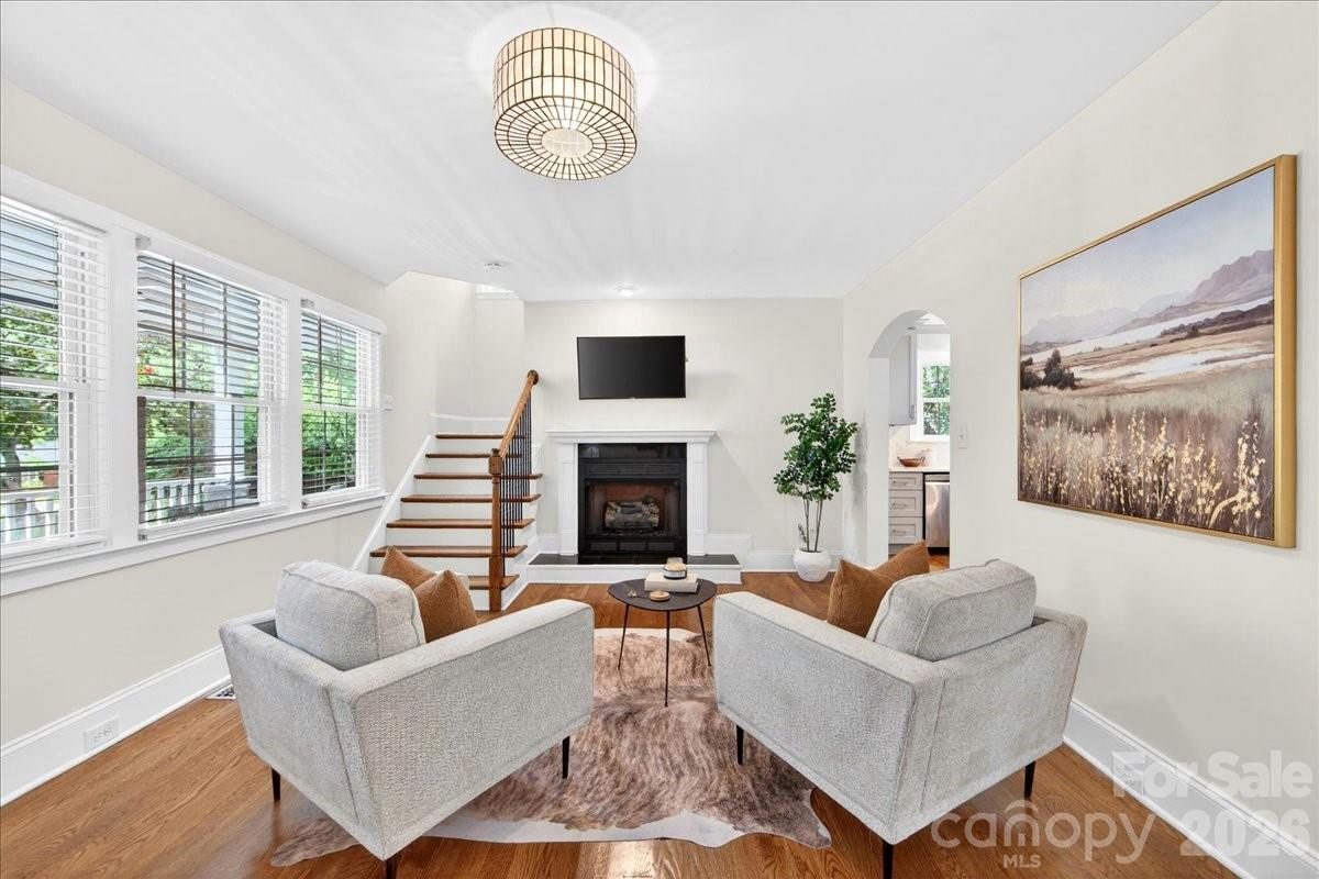 Photo 9 of 1333 Woodland Drive, Charlotte, NC