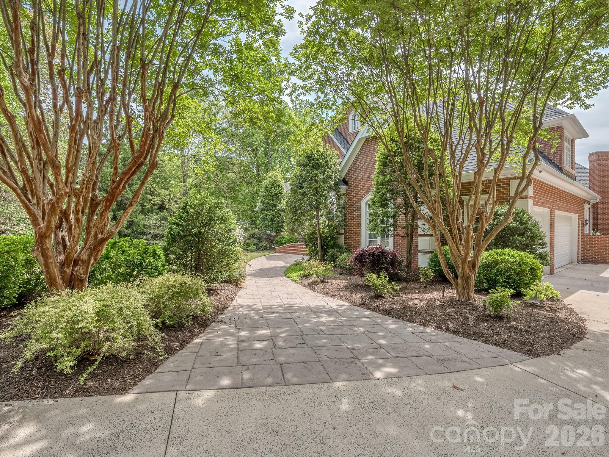 6528 Chipstead Lane, Charlotte, NC - photo 4 of 49