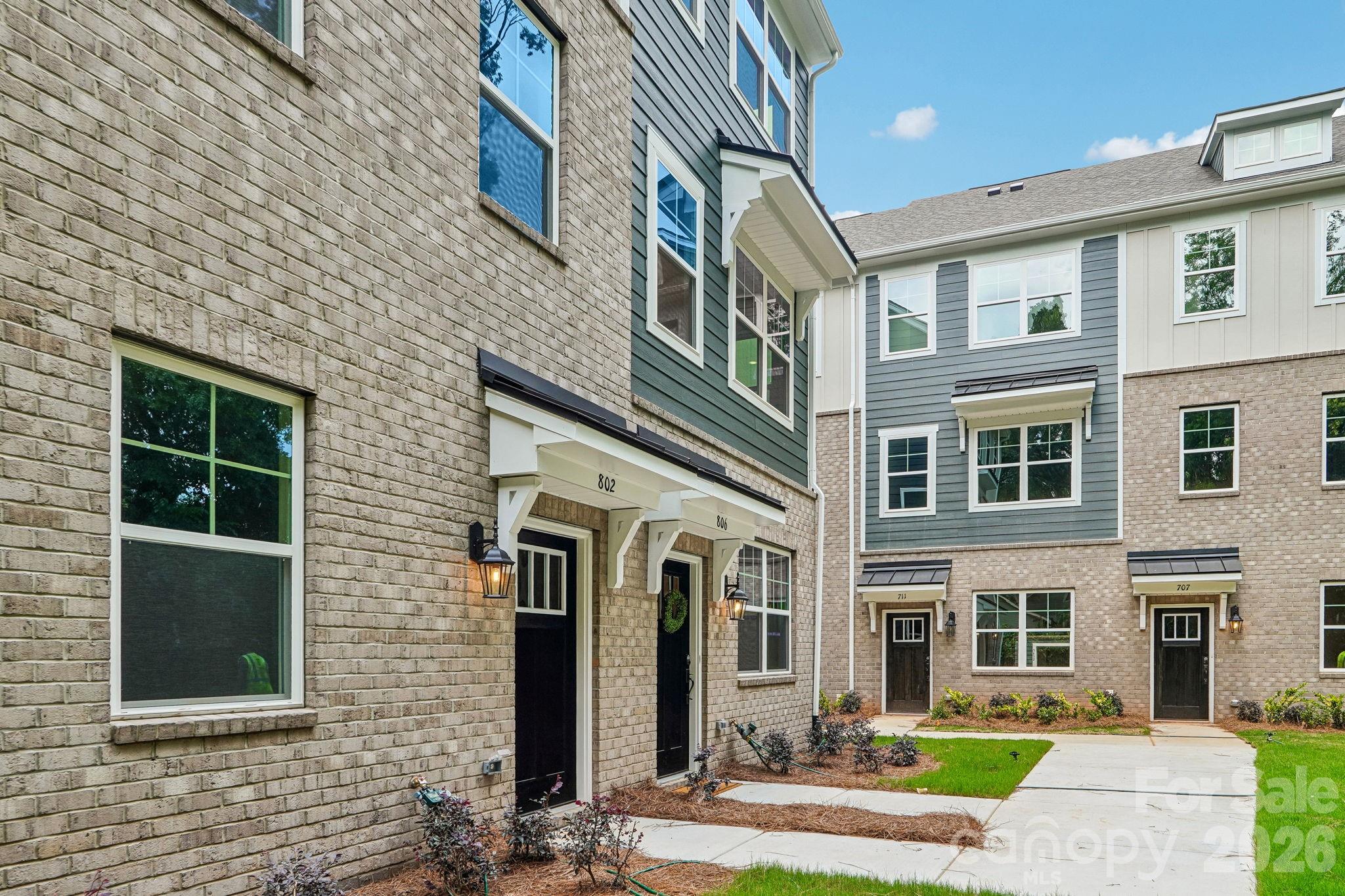Photo 3 of 806 Hammers Lane, Charlotte, NC