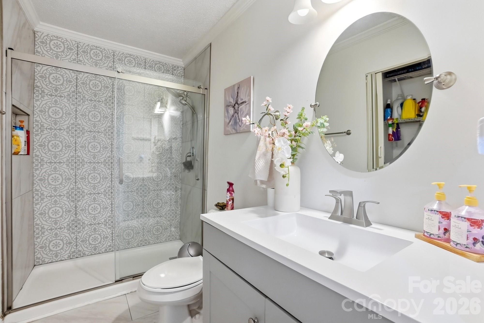 Photo 18 of 8501 Pine Thicket Court, Charlotte, NC