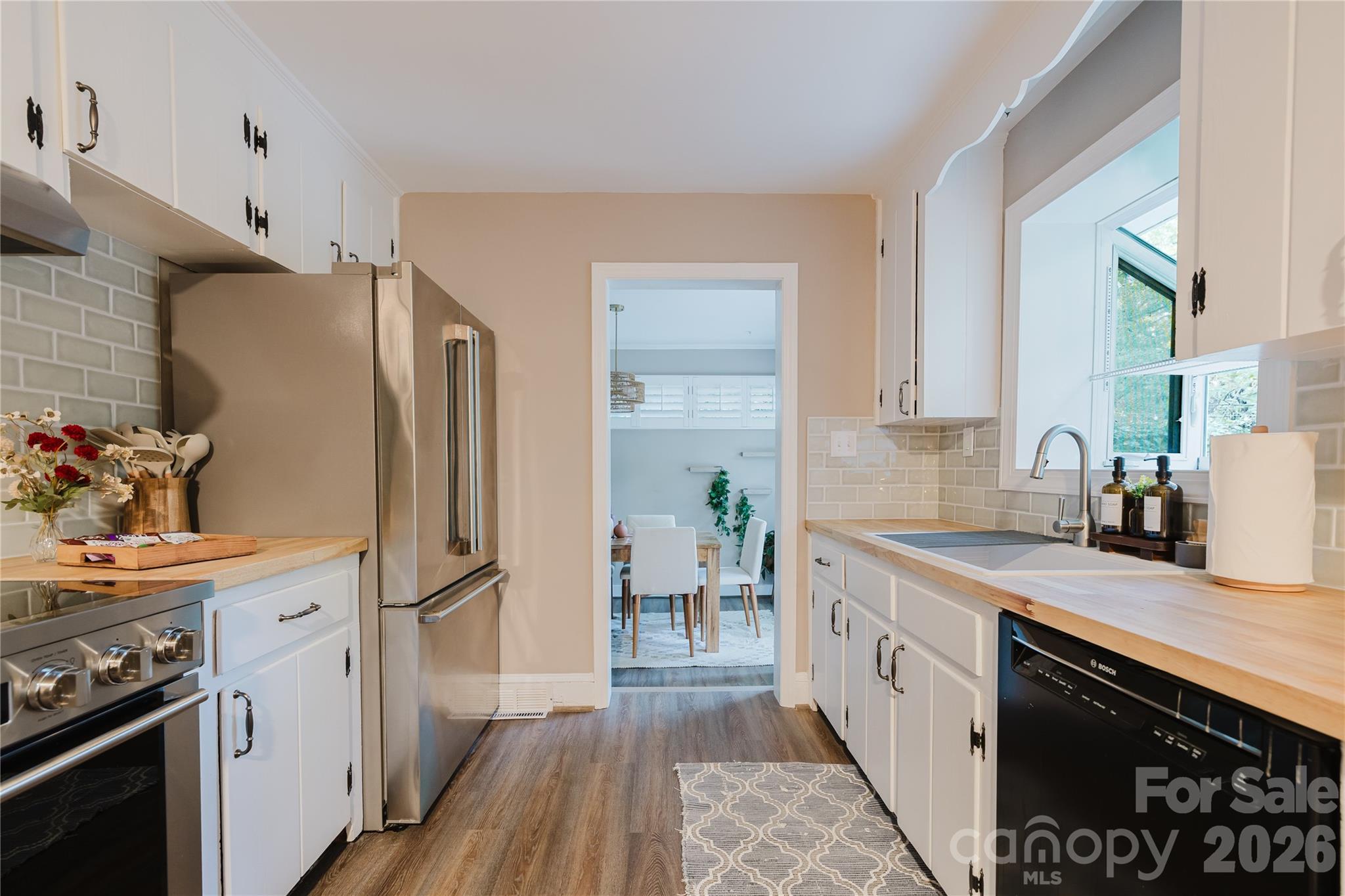 Photo 15 of 4920 Raymond Place, Charlotte, NC