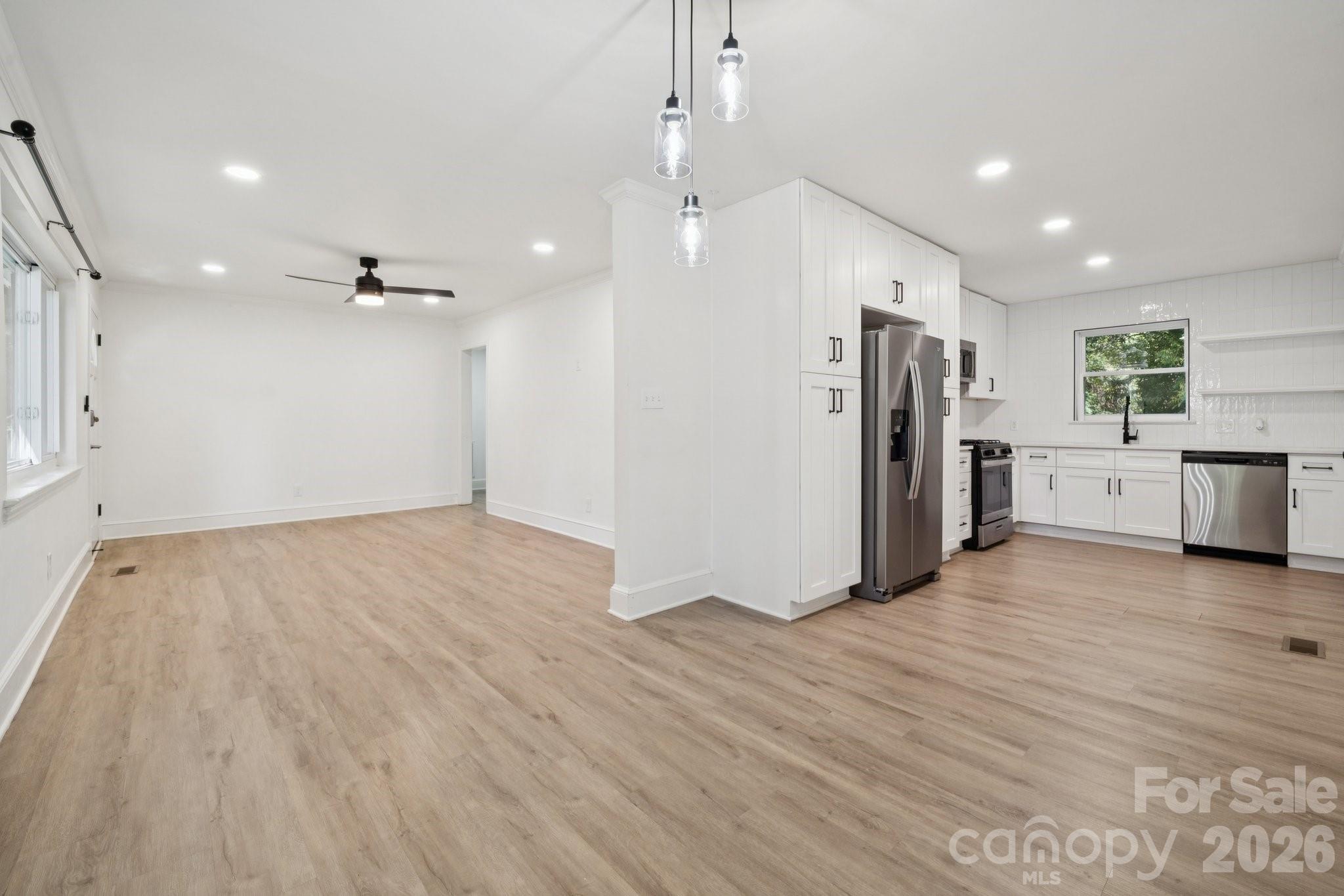 5423 Lantana Avenue, Charlotte, NC - photo 6 of 28