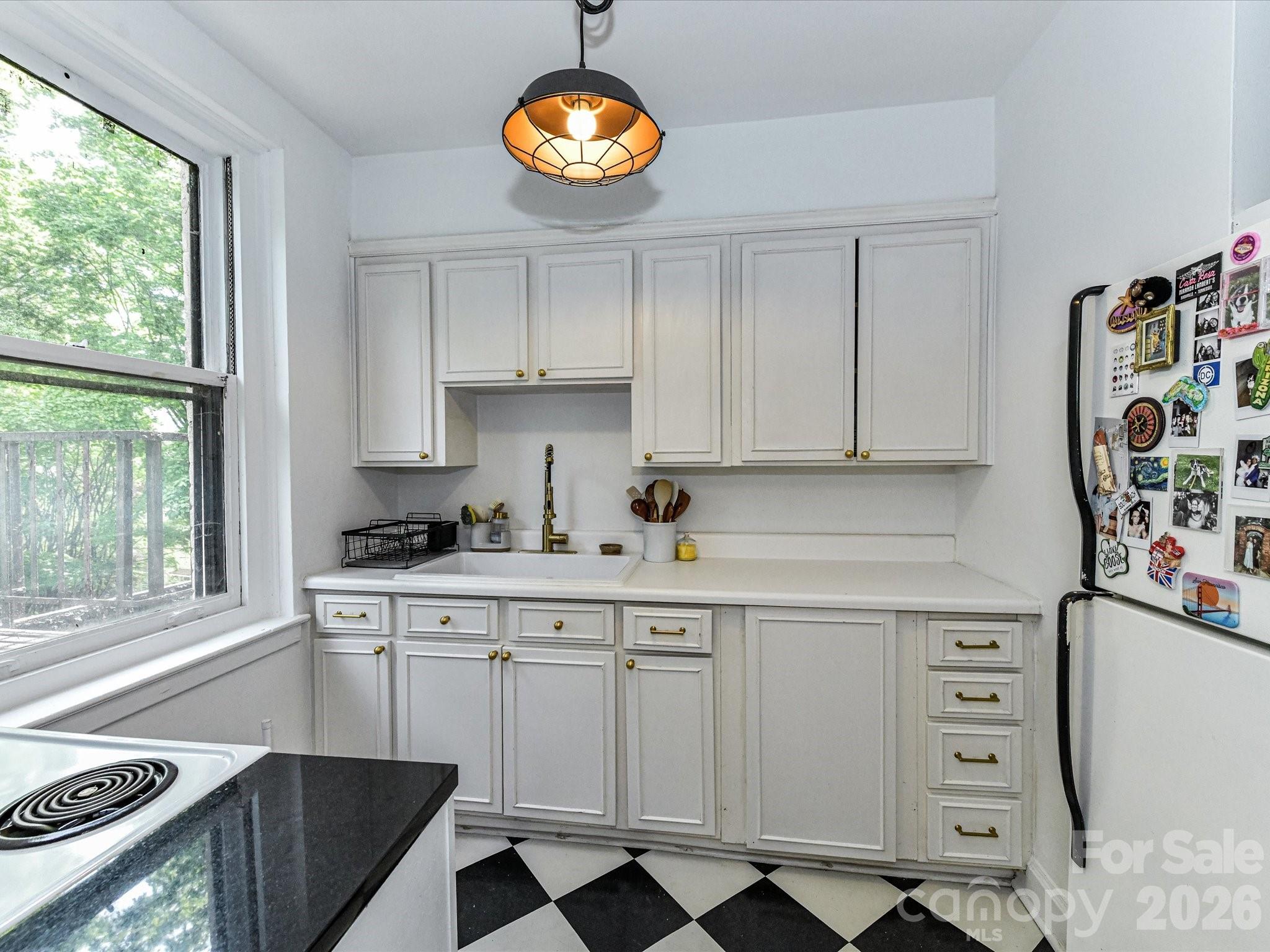 Photo 12 of 1121 Myrtle Avenue47, Charlotte, NC
