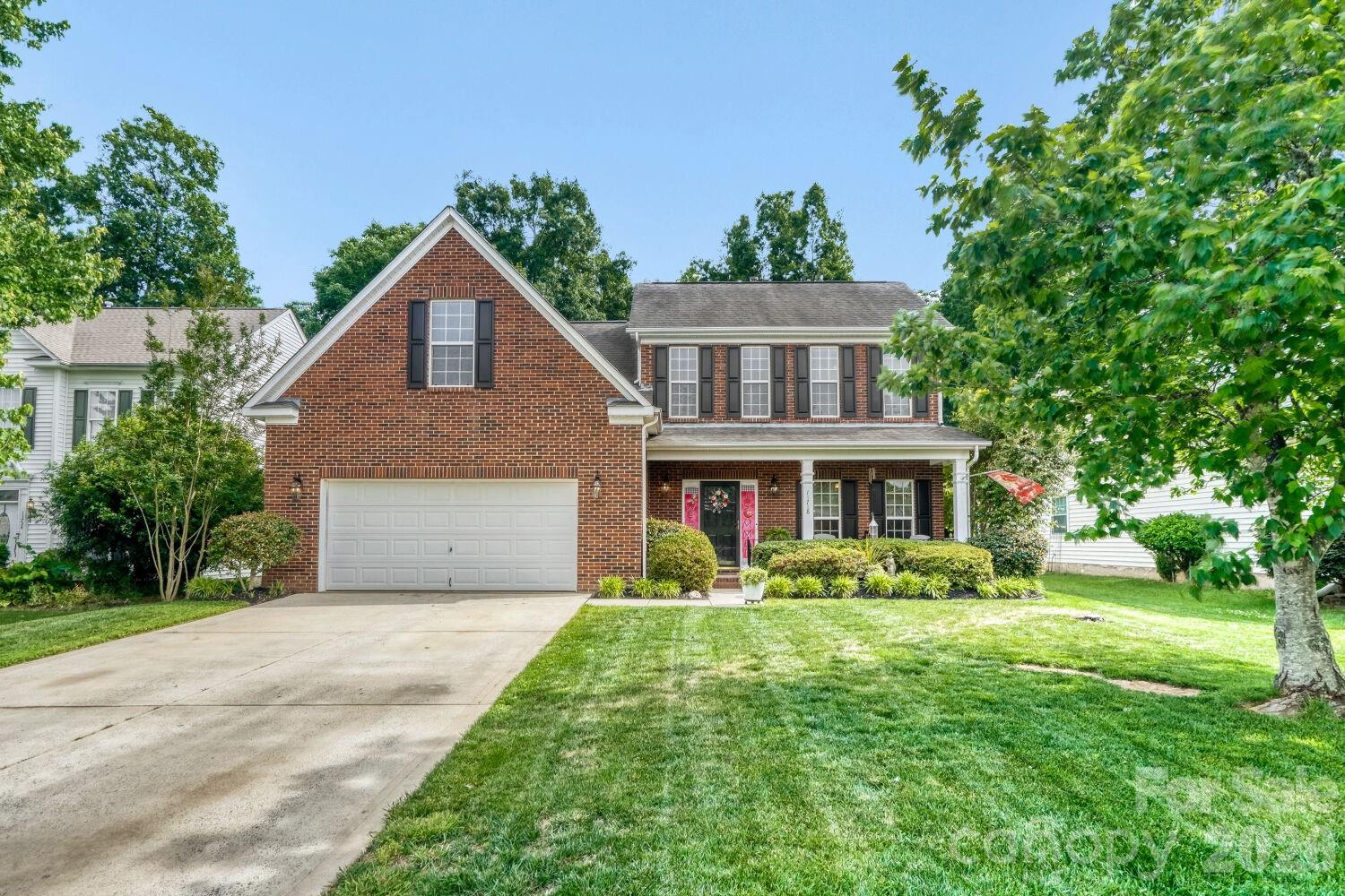 Photo 3 of 11718 Planters Estates Drive, Charlotte, NC
