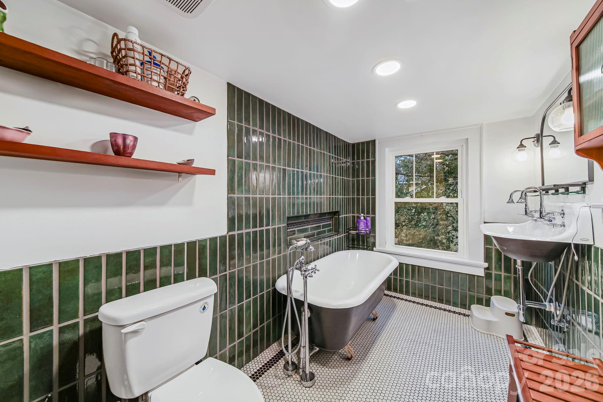 707 S York Street, Gastonia, NC - photo 32 of 39