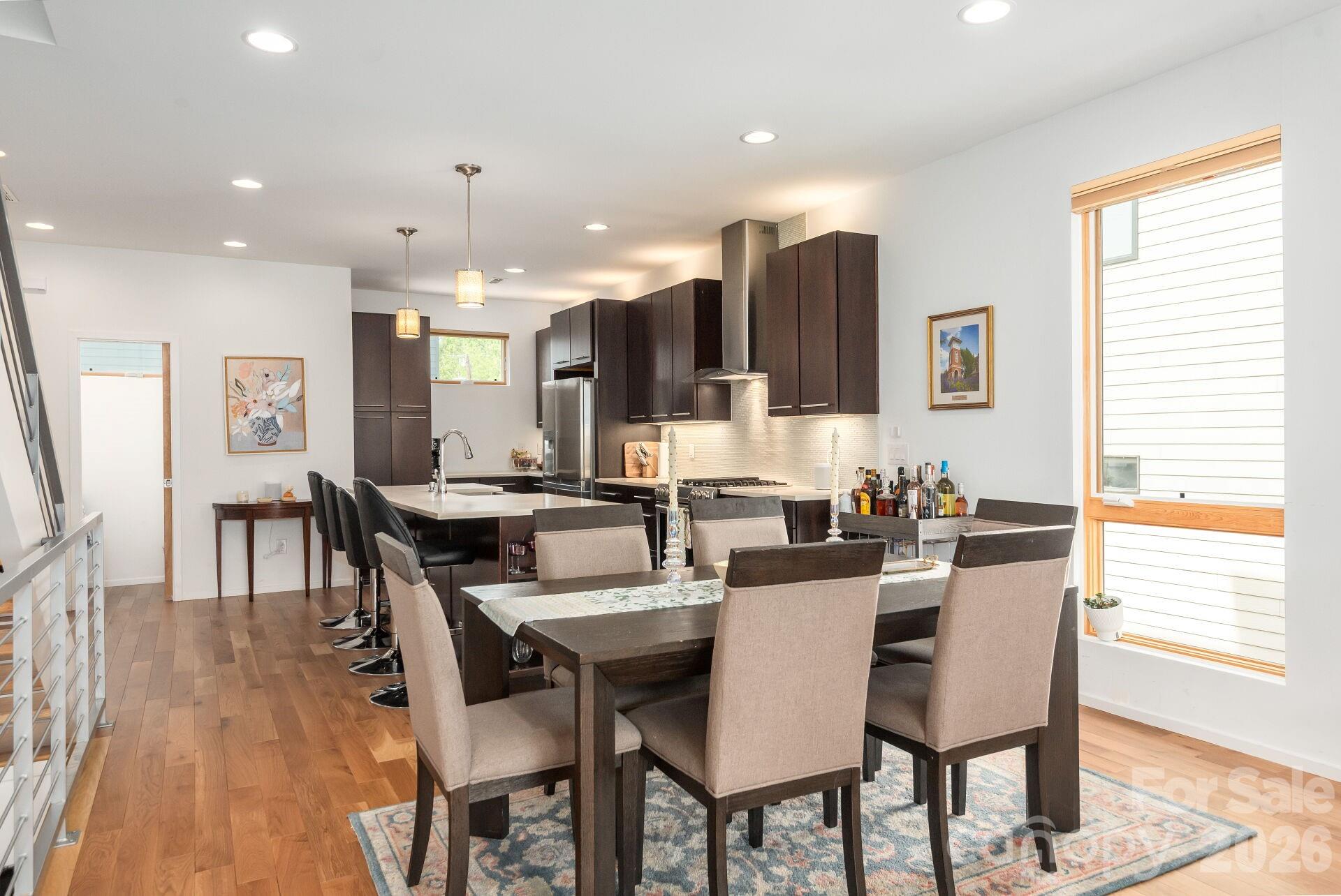 Photo 8 of 933 Westbrook DriveB, Charlotte, NC