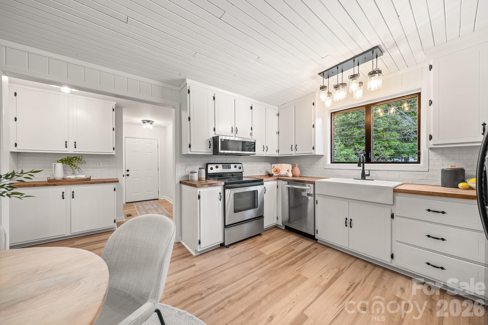 Photo 4 of 10718 Lancaster Highway, Waxhaw, NC