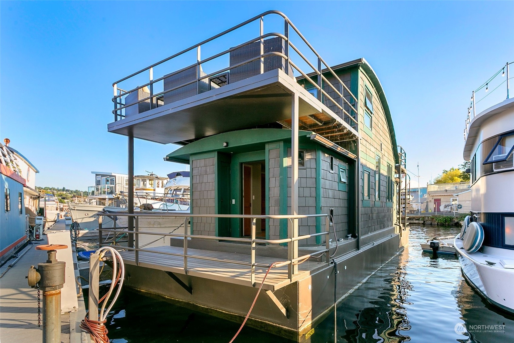Houseboats of Seattle | Sotheby's International Realty