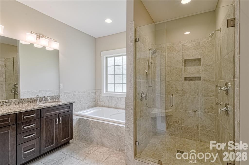 Photo 13 of 10136 Fairlea Drive, Charlotte, NC