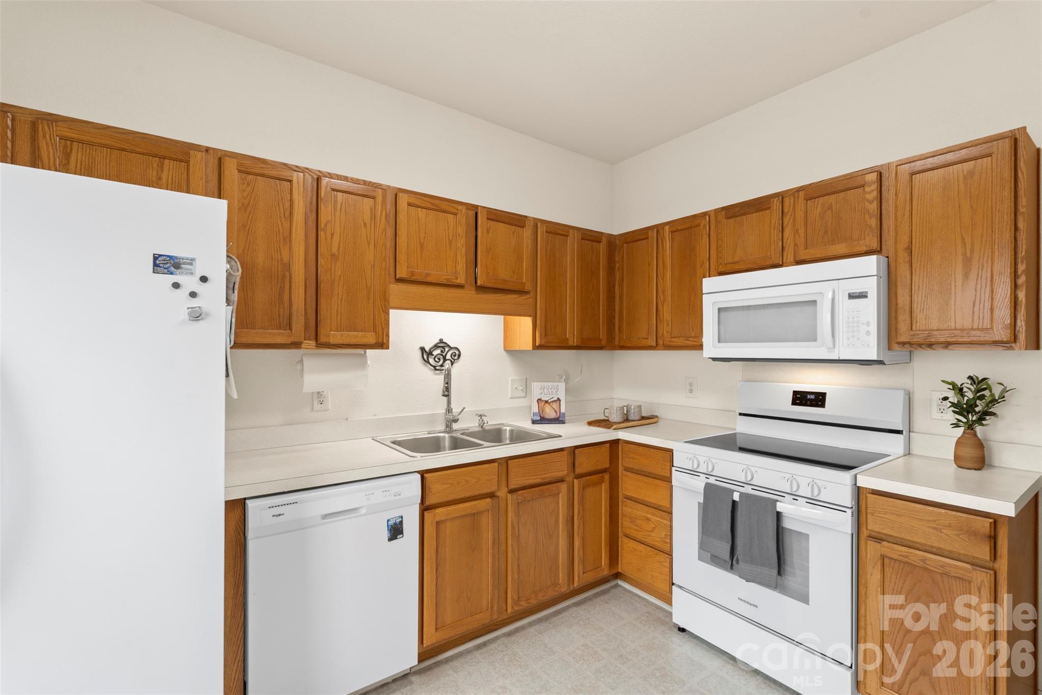 4063 Center Place Drive, Harrisburg, NC - photo 14 of 36
