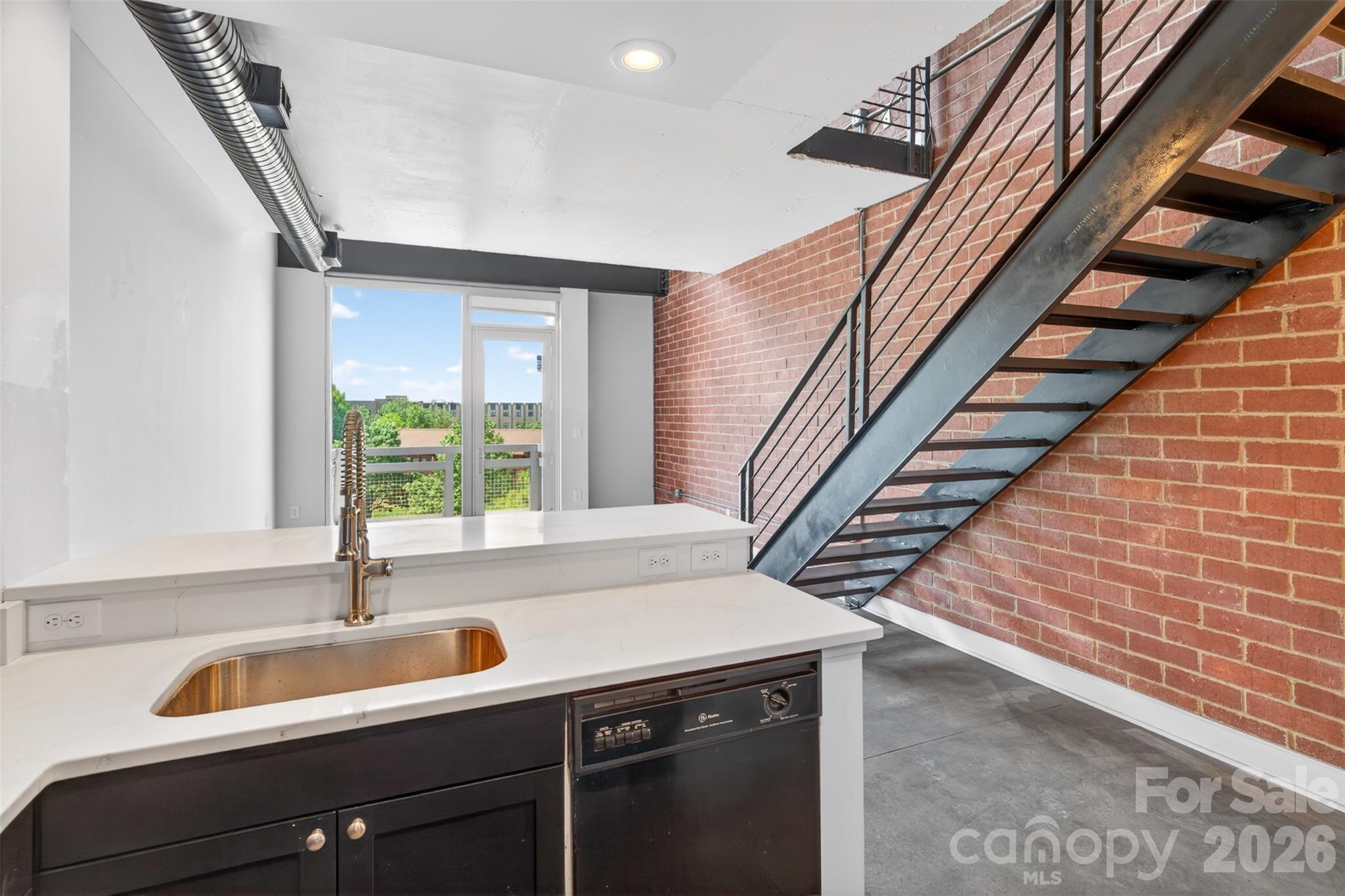 Photo 12 of 710 W Trade Street505, Charlotte, NC