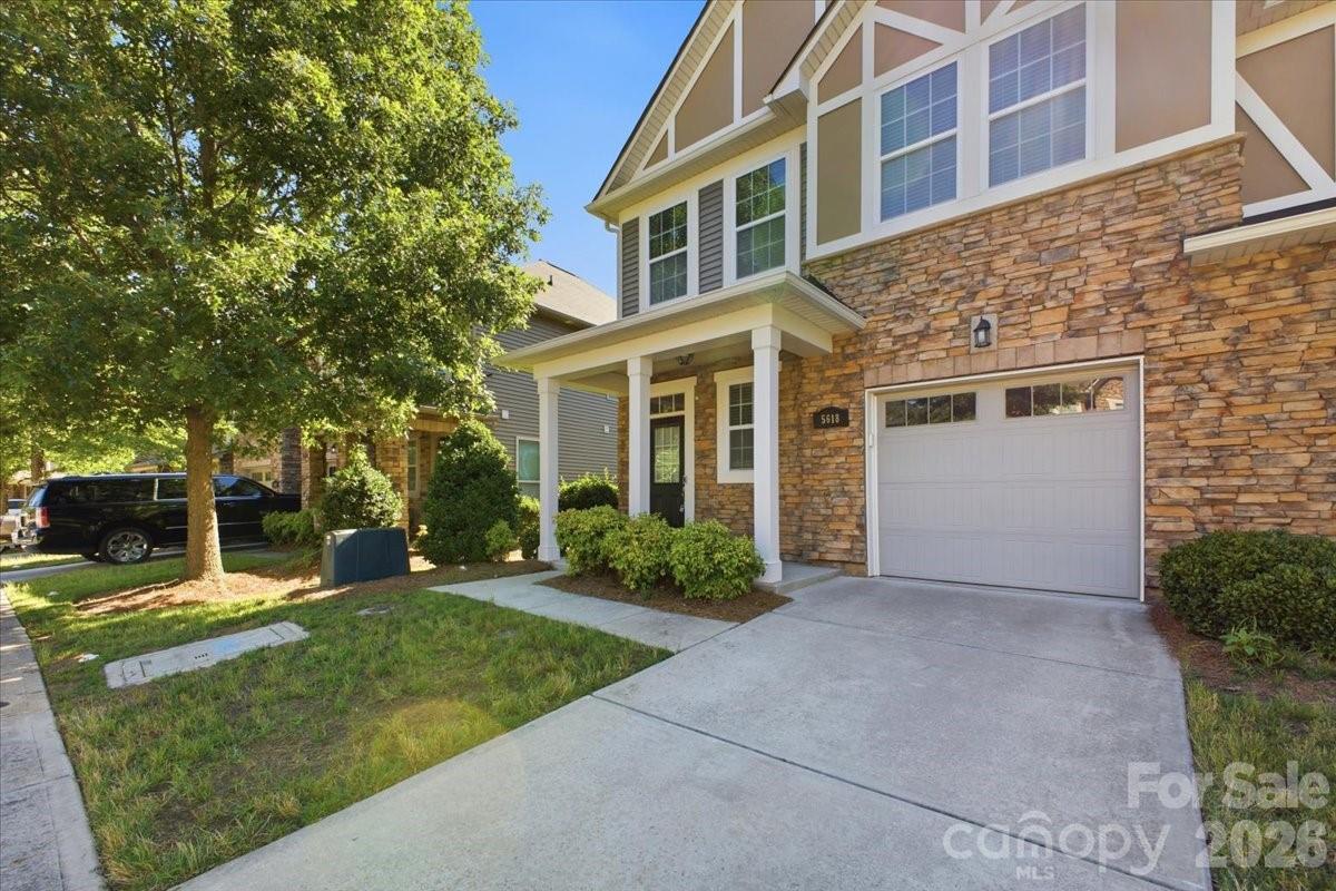 Photo 2 of 5618 Stonewells Drive, Charlotte, NC