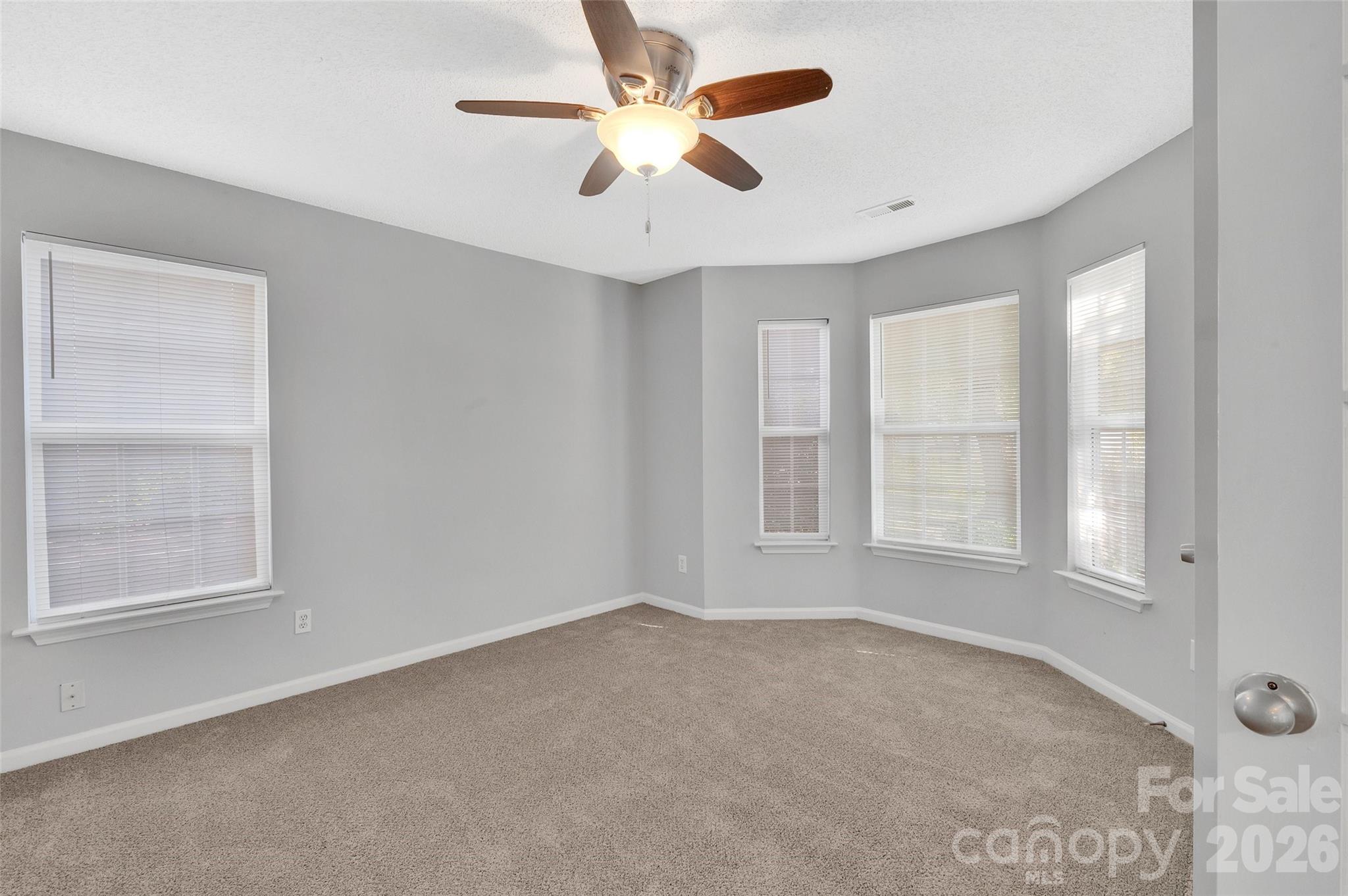 Photo 3 of 14422 Southbridge Forest Drive, Charlotte, NC