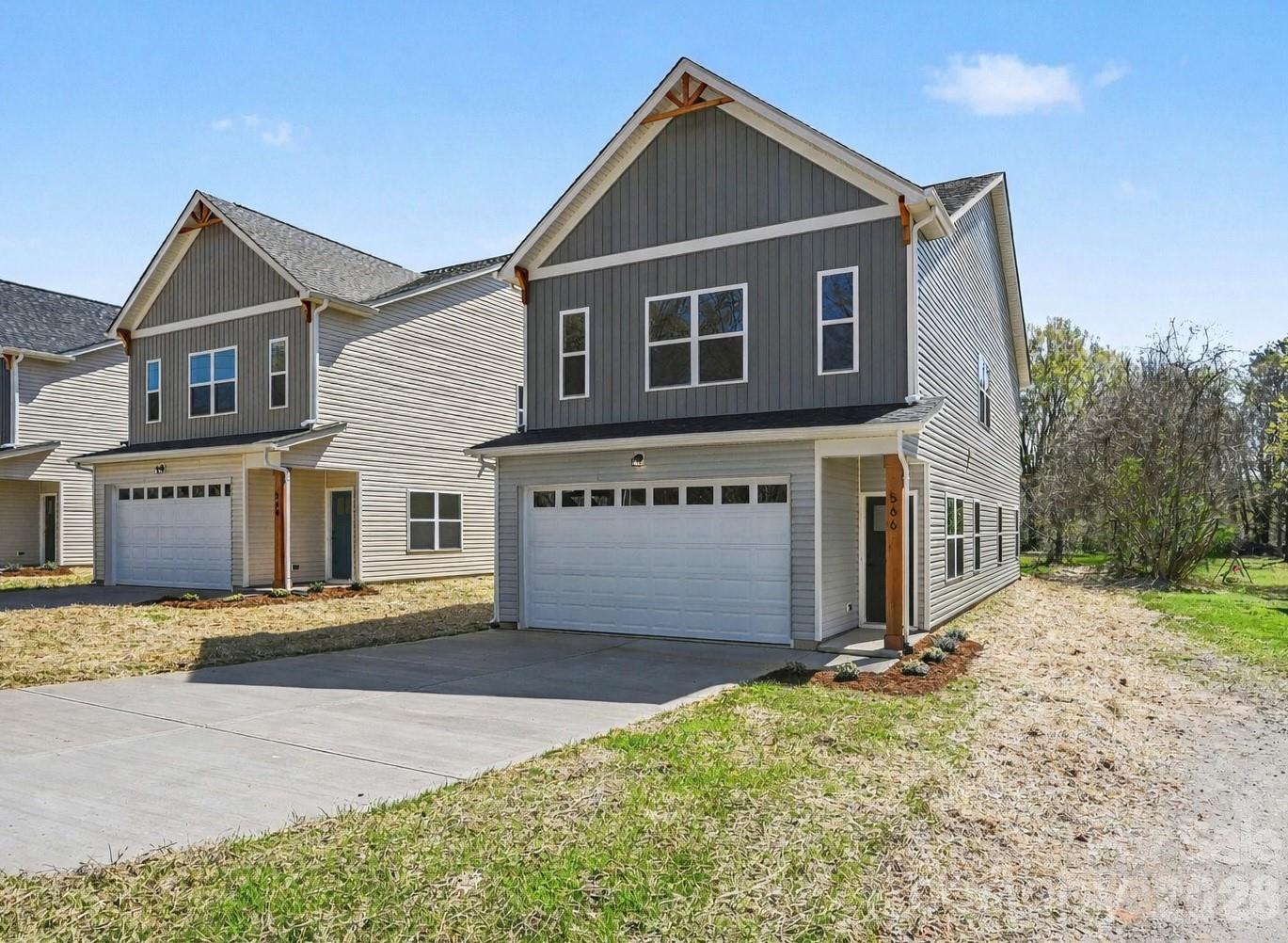 566 W Wilson Avenue, Mooresville, NC