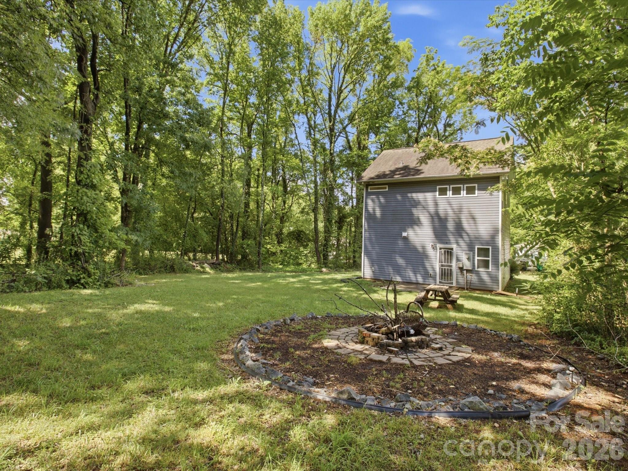 Home for sale at 1609 Ronald Street, Charlotte, NC — photo 23 of 25