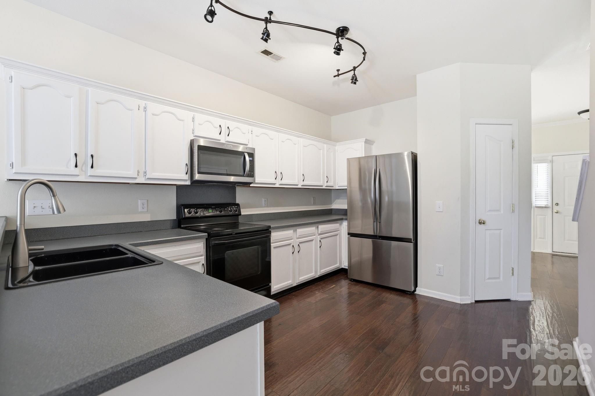 Photo 6 of 10781 Essex Hall Drive, Charlotte, NC