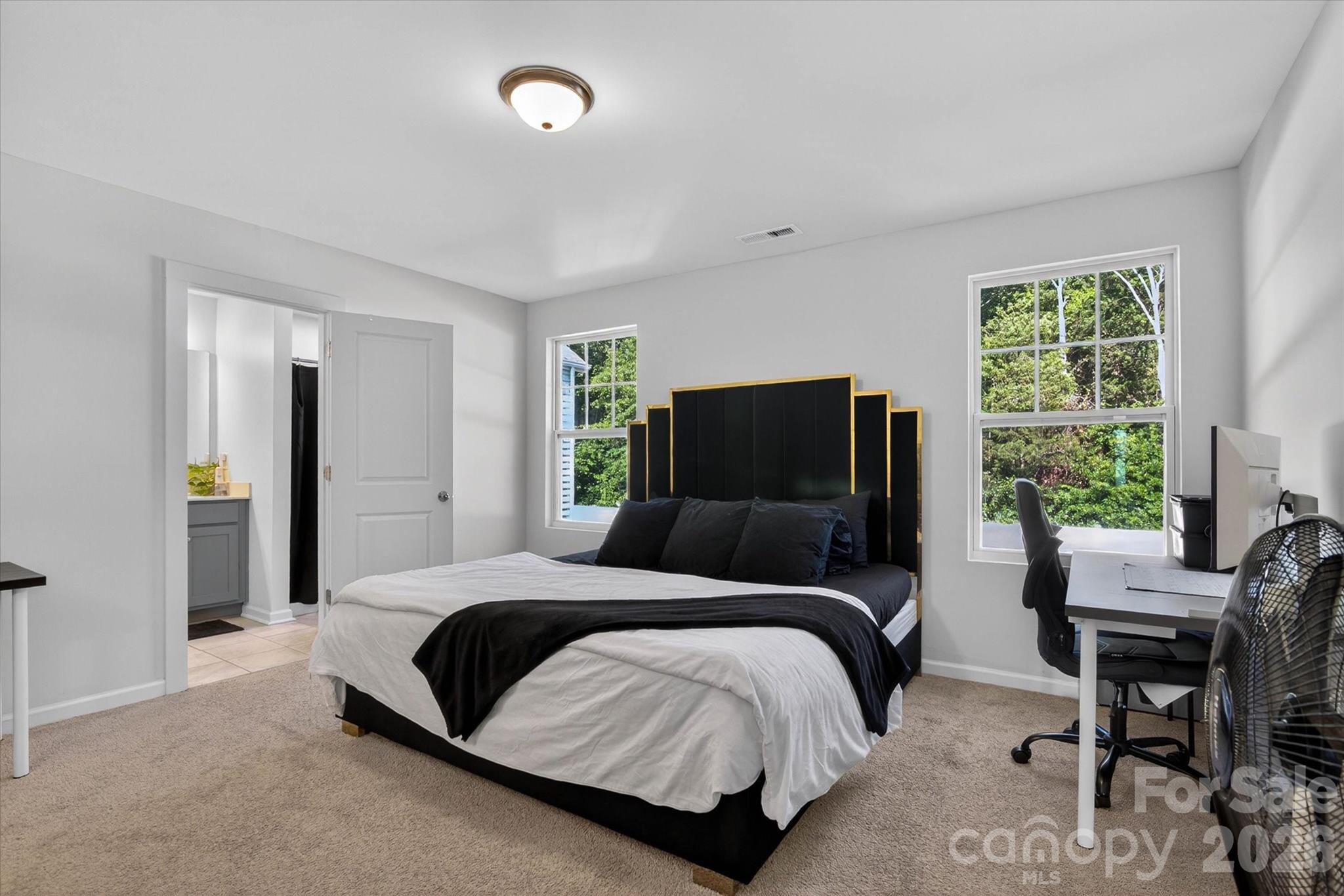 Photo 22 of 548 Kingsway Circle, Charlotte, NC