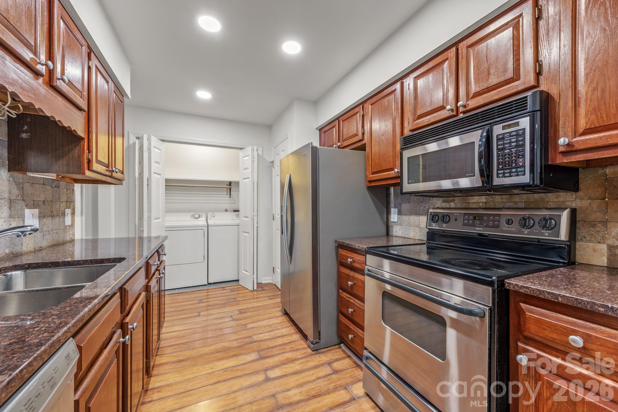Photo 8 of 3507 Colony Crossing Drive, Charlotte, NC