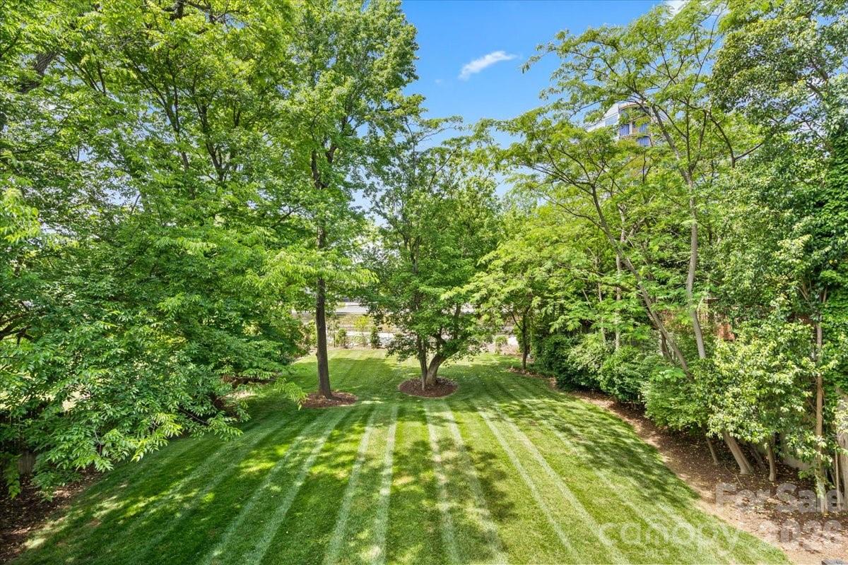 Photo 38 of 1160 S Kings Drive, Charlotte, NC