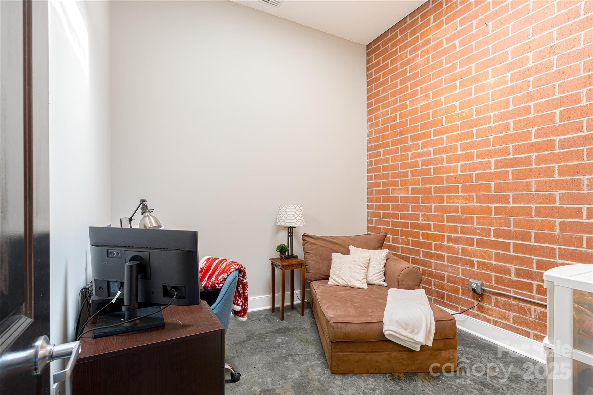 Photo 17 of 710 W Trade Street701, Charlotte, NC