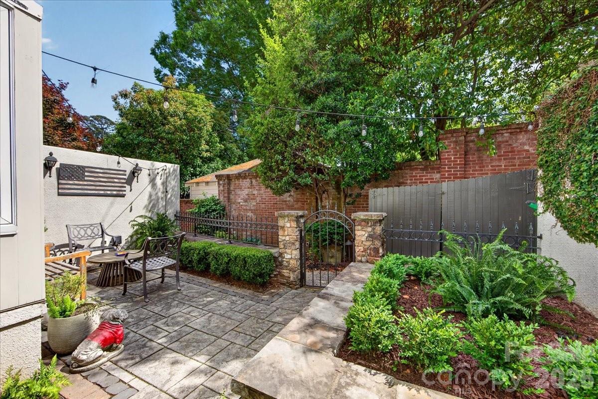 202 Perrin Place, Charlotte, NC - photo 38 of 39