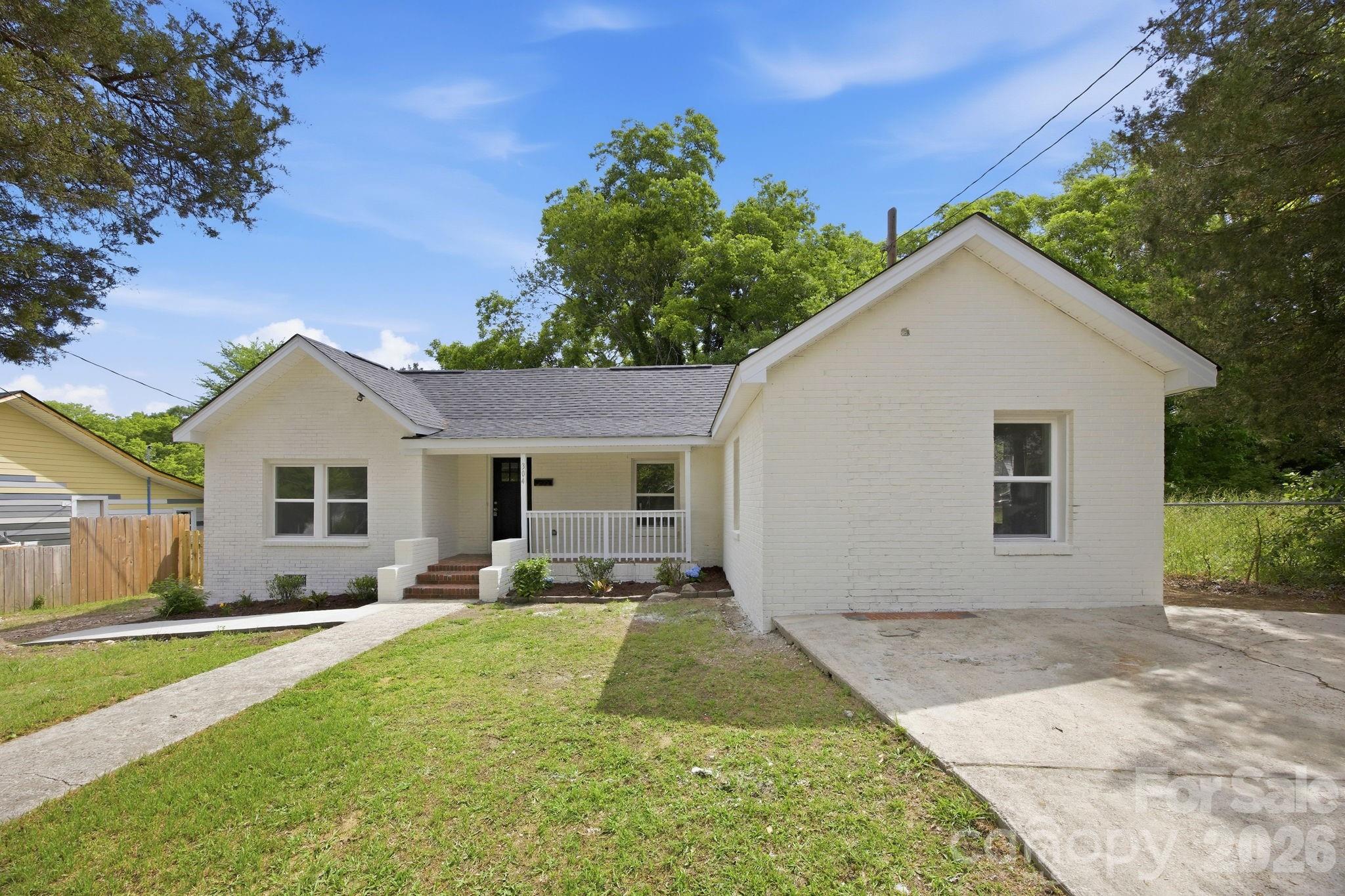 304 Ashford Street, Chester, SC - photo 2 of 30