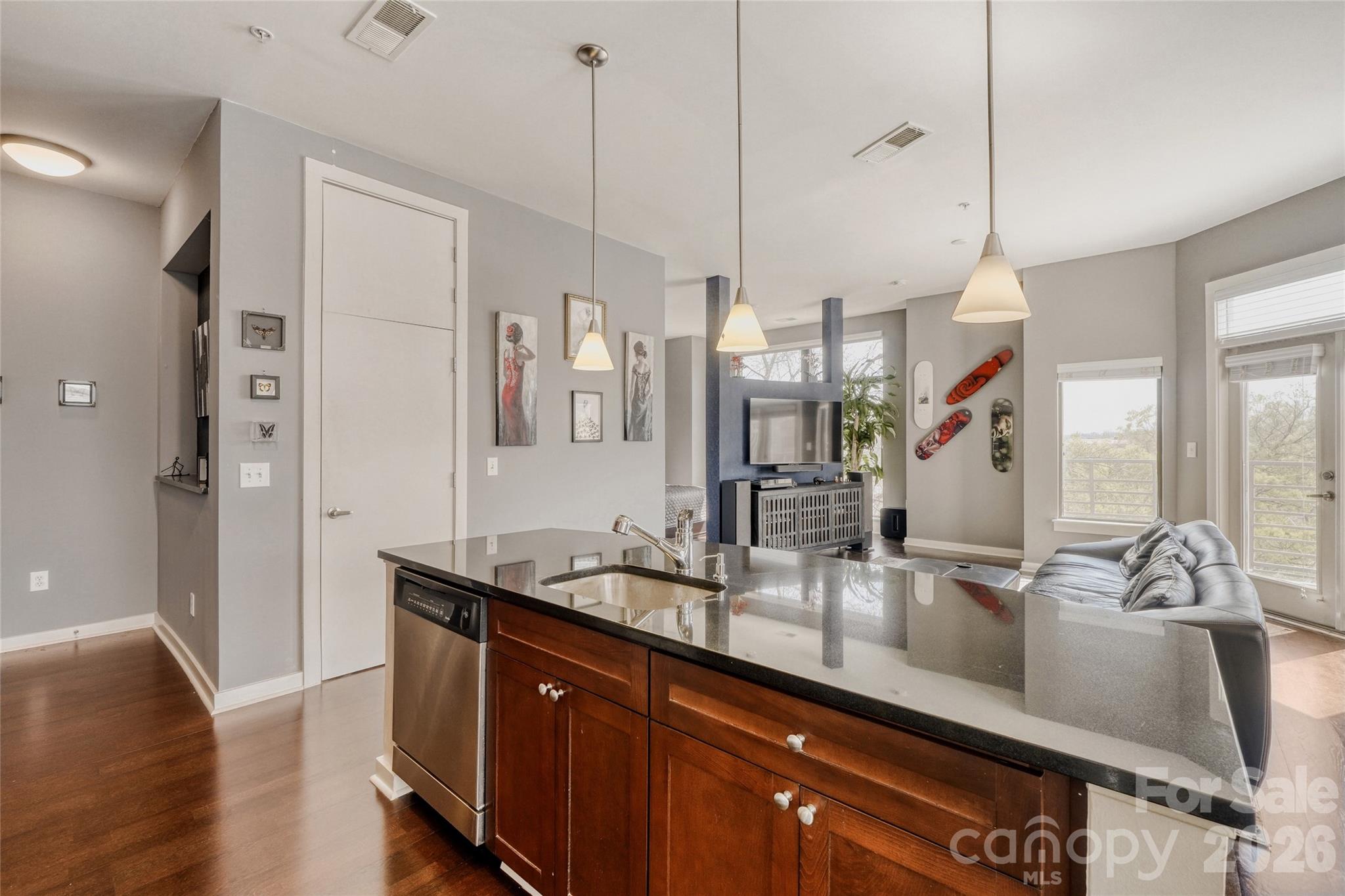 Photo 12 of 525 E 6th Street409, Charlotte, NC