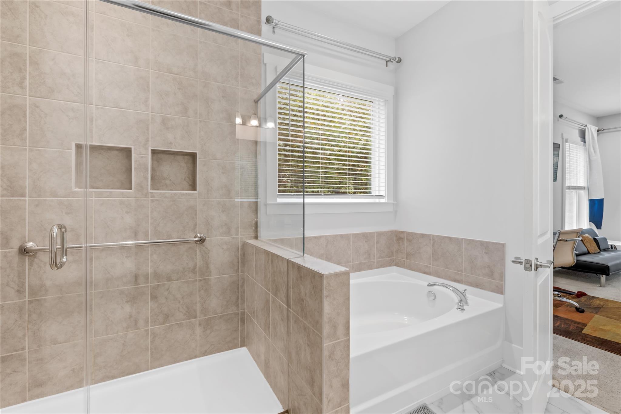 Home for sale at 1727 grace Lane, Charlotte, NC — photo 37 of 47