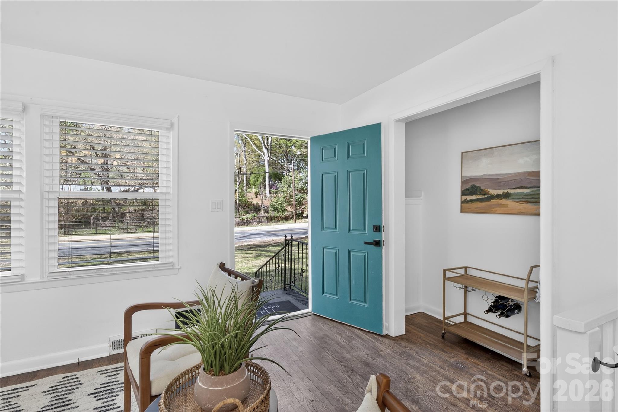 Photo 5 of 5412 Milhaven Lane, Charlotte, NC