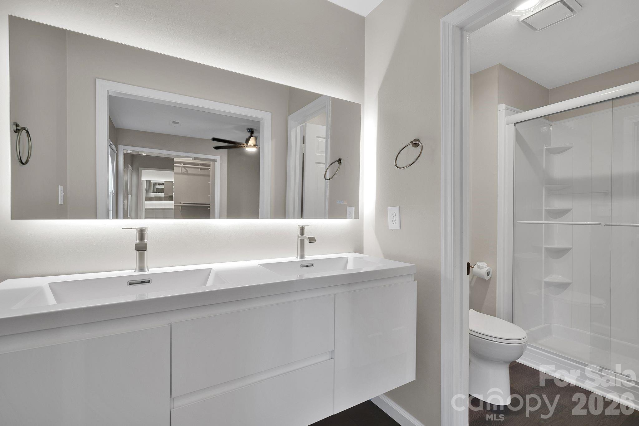 Photo 5 of 8308 Knights Bridge Road, Charlotte, NC