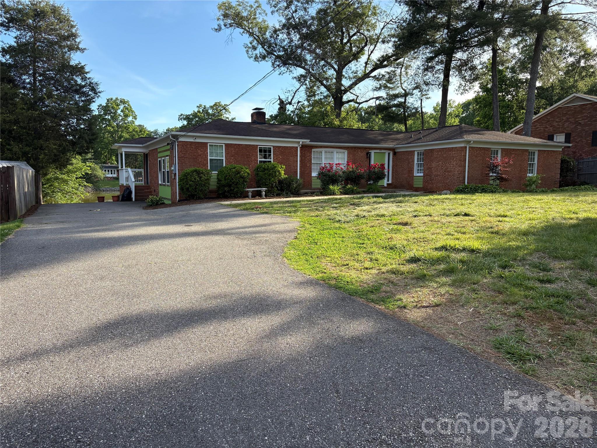 622 S Carolina Avenue, Statesville, NC - photo 2 of 19