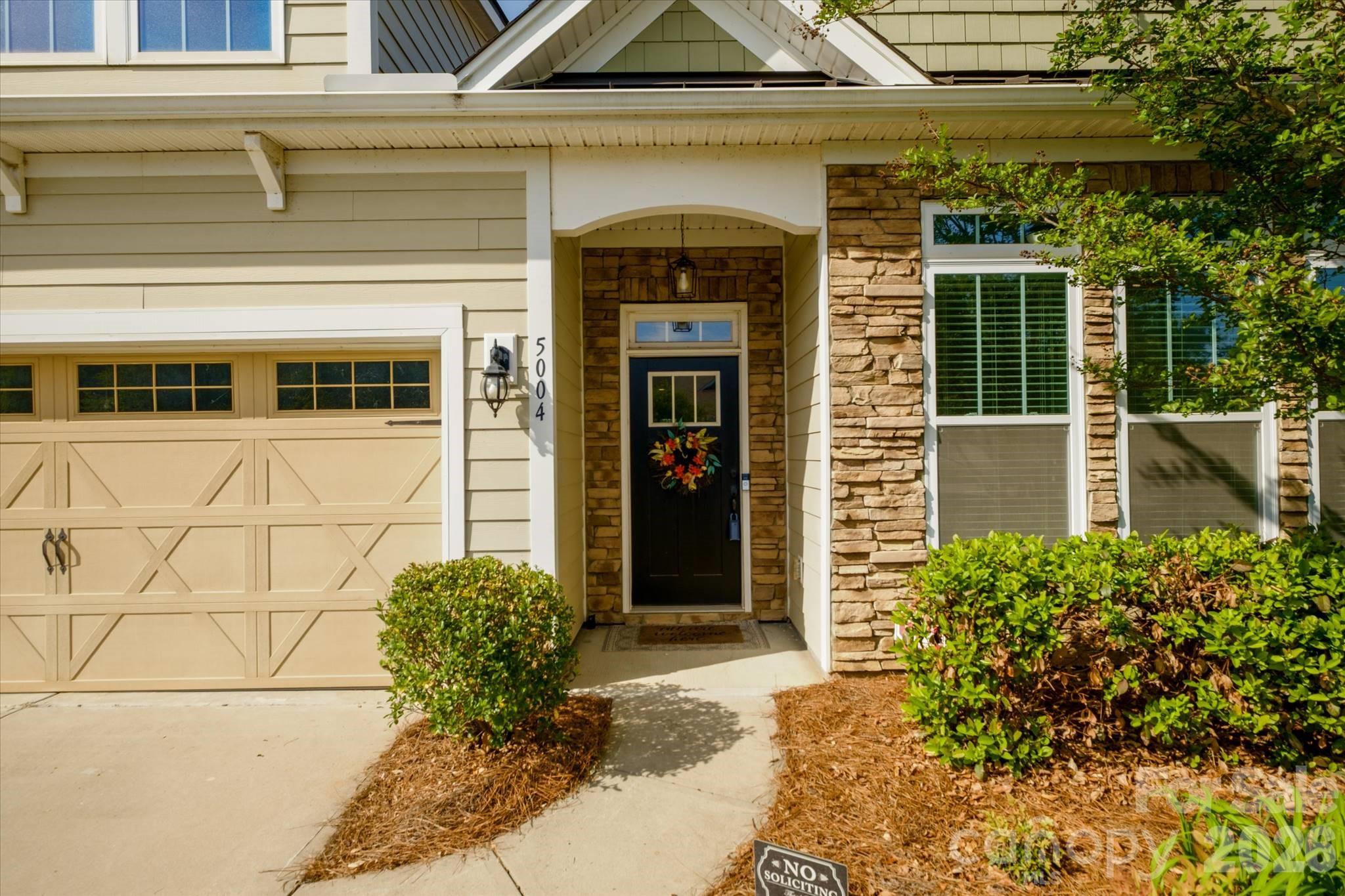 Photo 2 of 5004 Star Hill Lane, Charlotte, NC