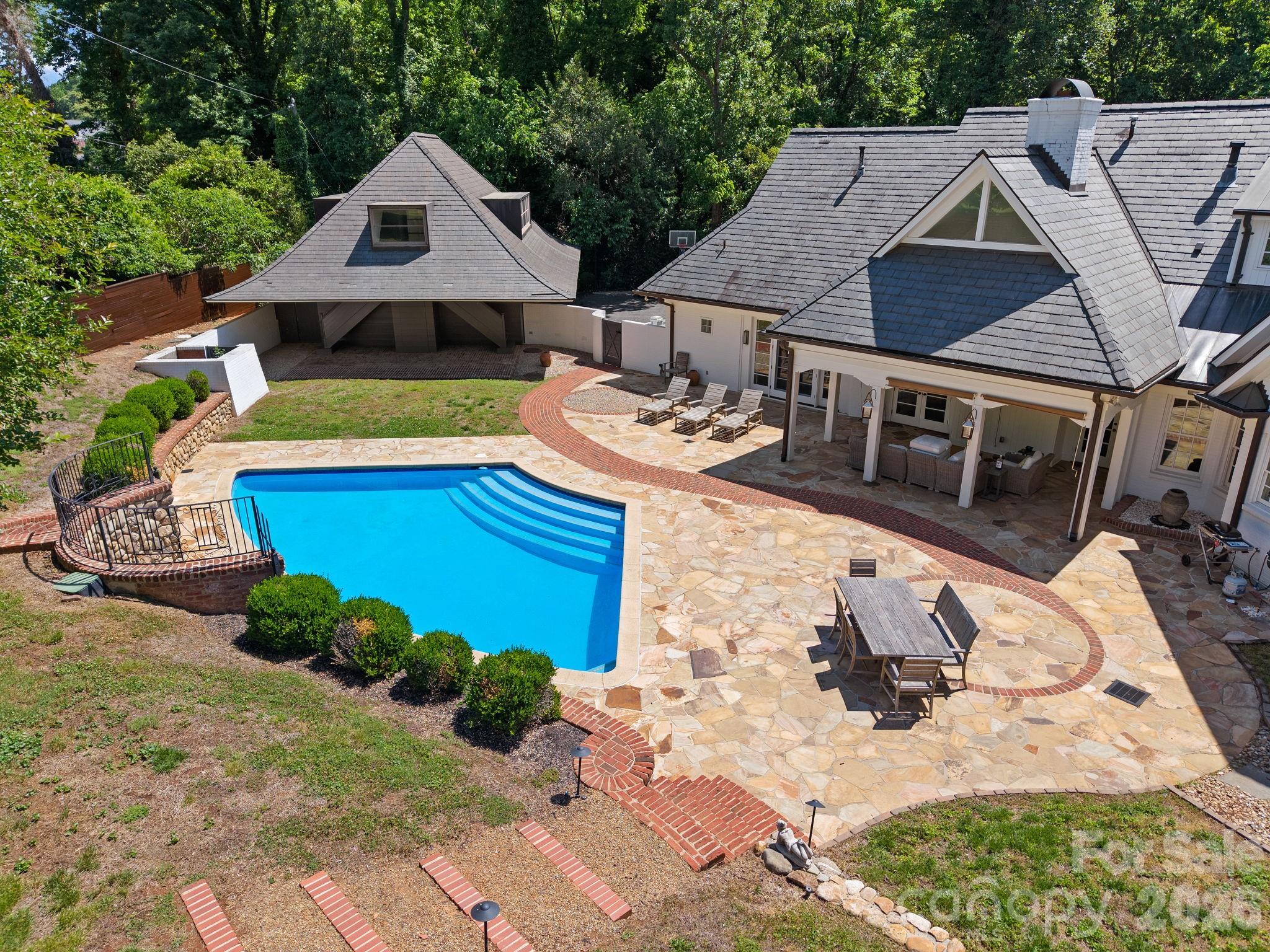 3135 Loma Lane, Charlotte, NC - photo 6 of 45