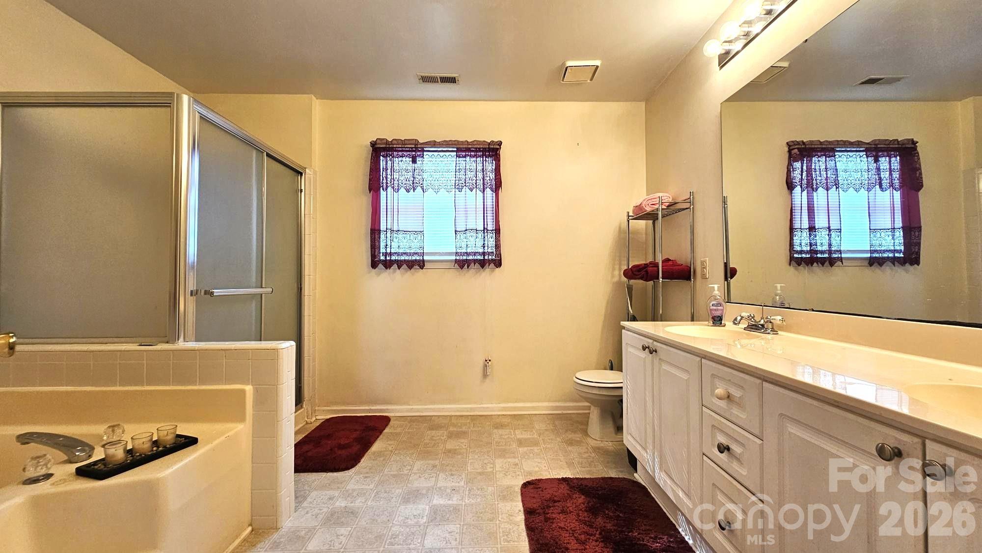 Home for sale at 2425 Katherine Kiker Road, Charlotte, NC — photo 15 of 24