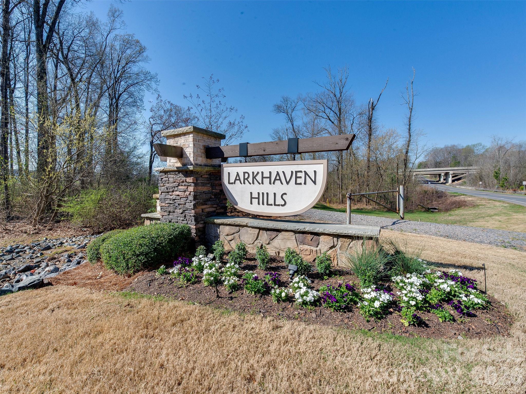 Photo 30 of 4009 Woodland View Drive, Charlotte, NC