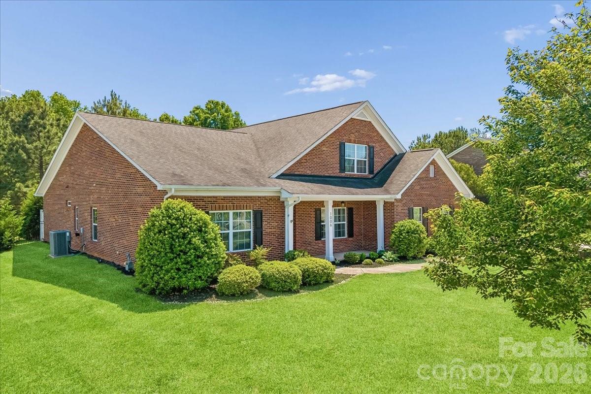 Photo 3 of 1006 Spring Rose Lane, Matthews, NC