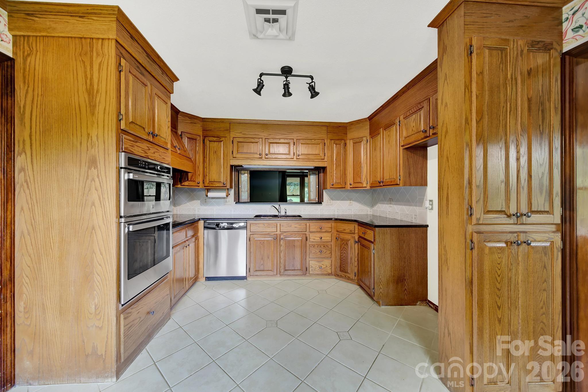 5913 Tom Query Road, Charlotte, NC - photo 13 of 48