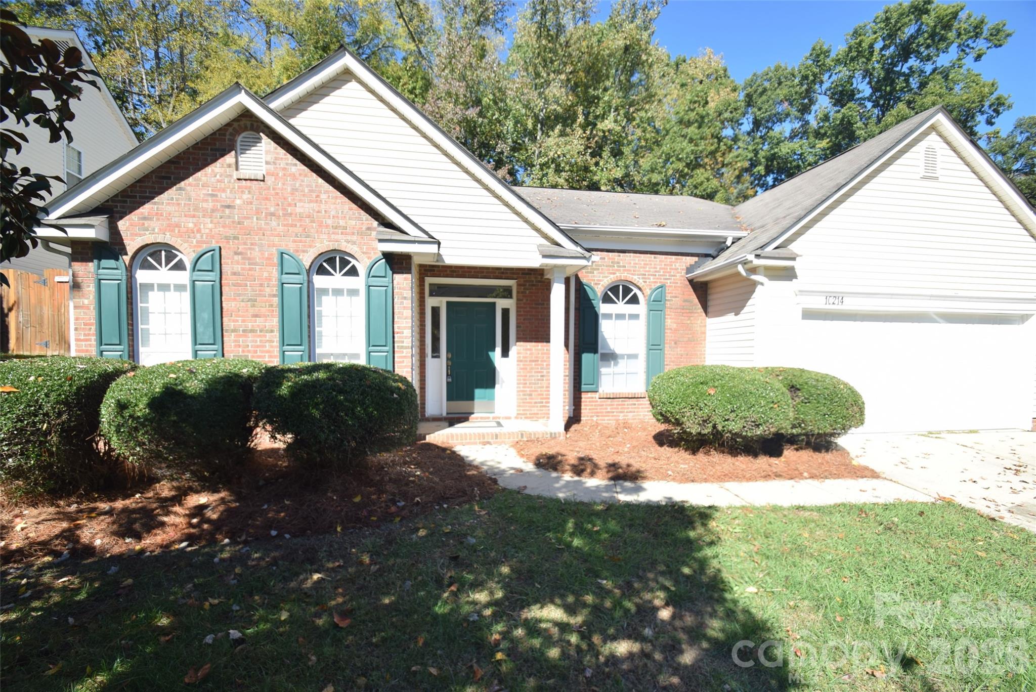 Photo 2 of 10214 Stoneykirk Lane, Charlotte, NC