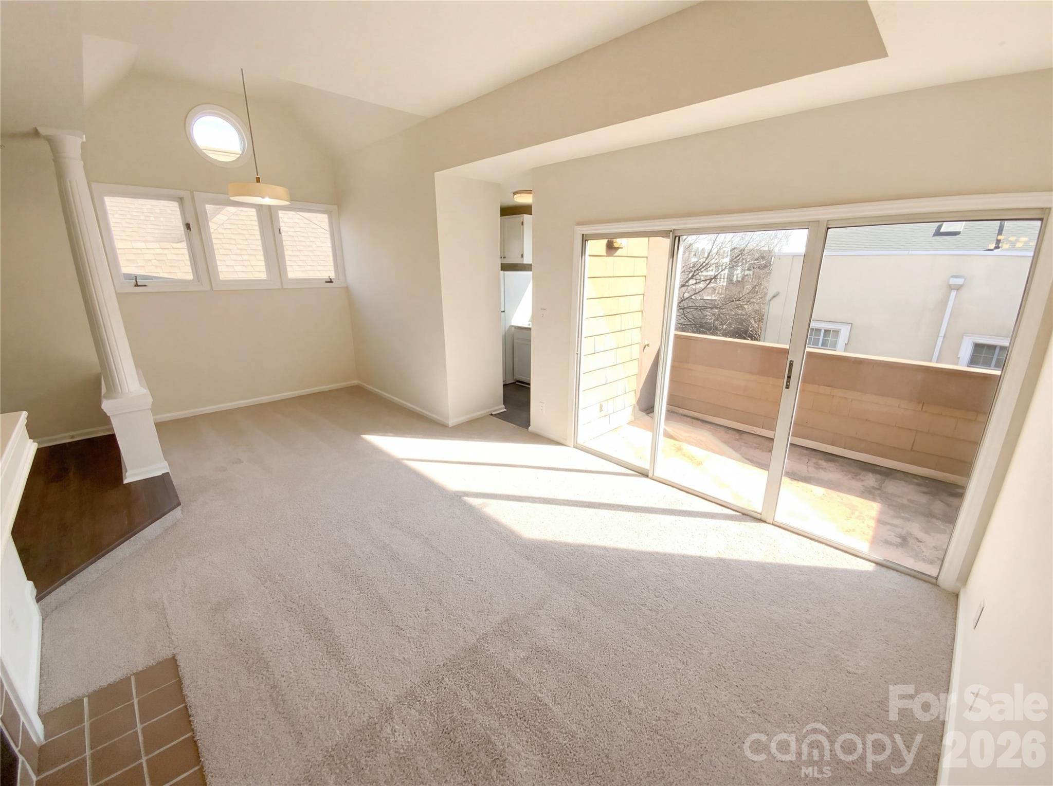 Photo 8 of 1101 E Morehead Street33, Charlotte, NC