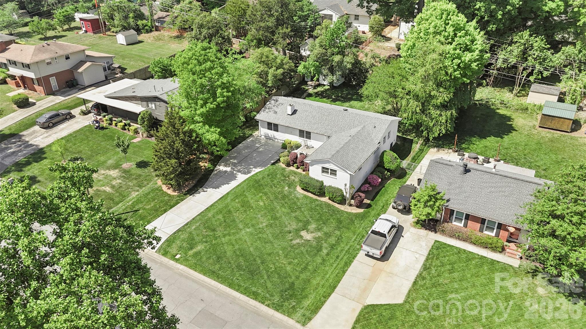 5322 Baker Drive, Charlotte, NC - photo 2 of 34