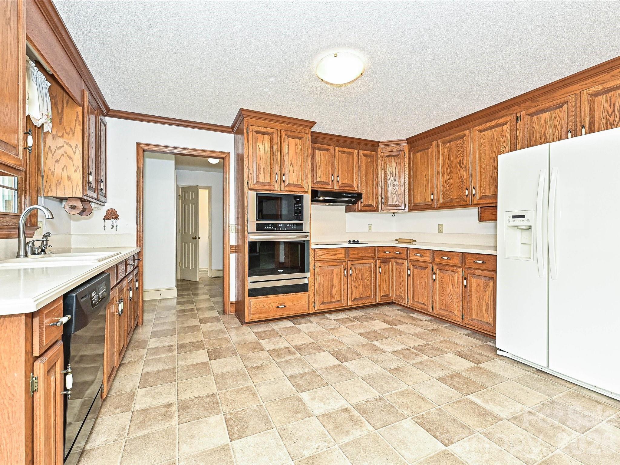 4165 Wrangler Drive SW, Concord, NC - photo 13 of 35
