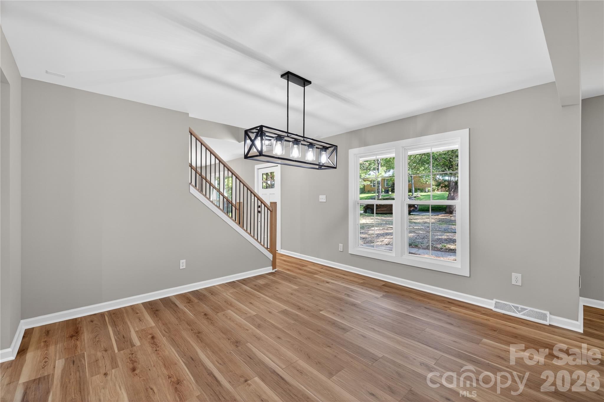 7407 Limerick Drive, Charlotte, NC - photo 9 of 38
