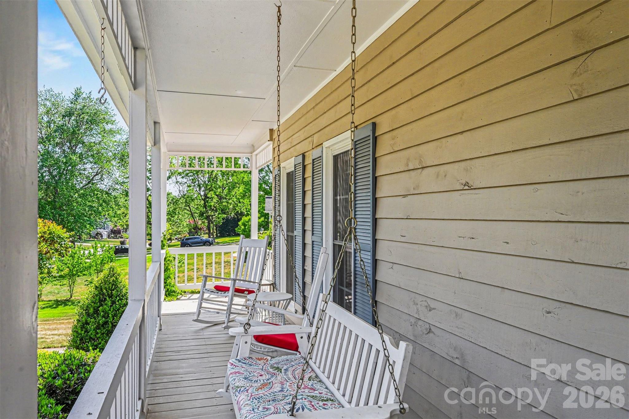 4051 Pinecrest Drive NE, Hickory, NC - photo 5 of 42