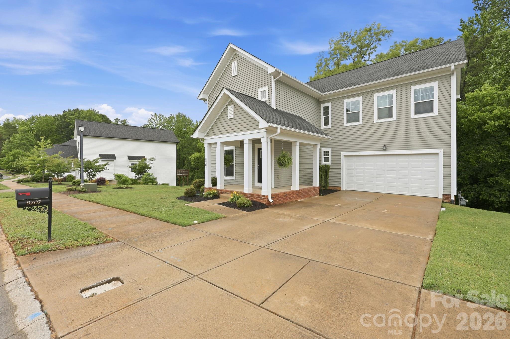 8207 Dumphries Drive, Huntersville, NC - photo 4 of 49