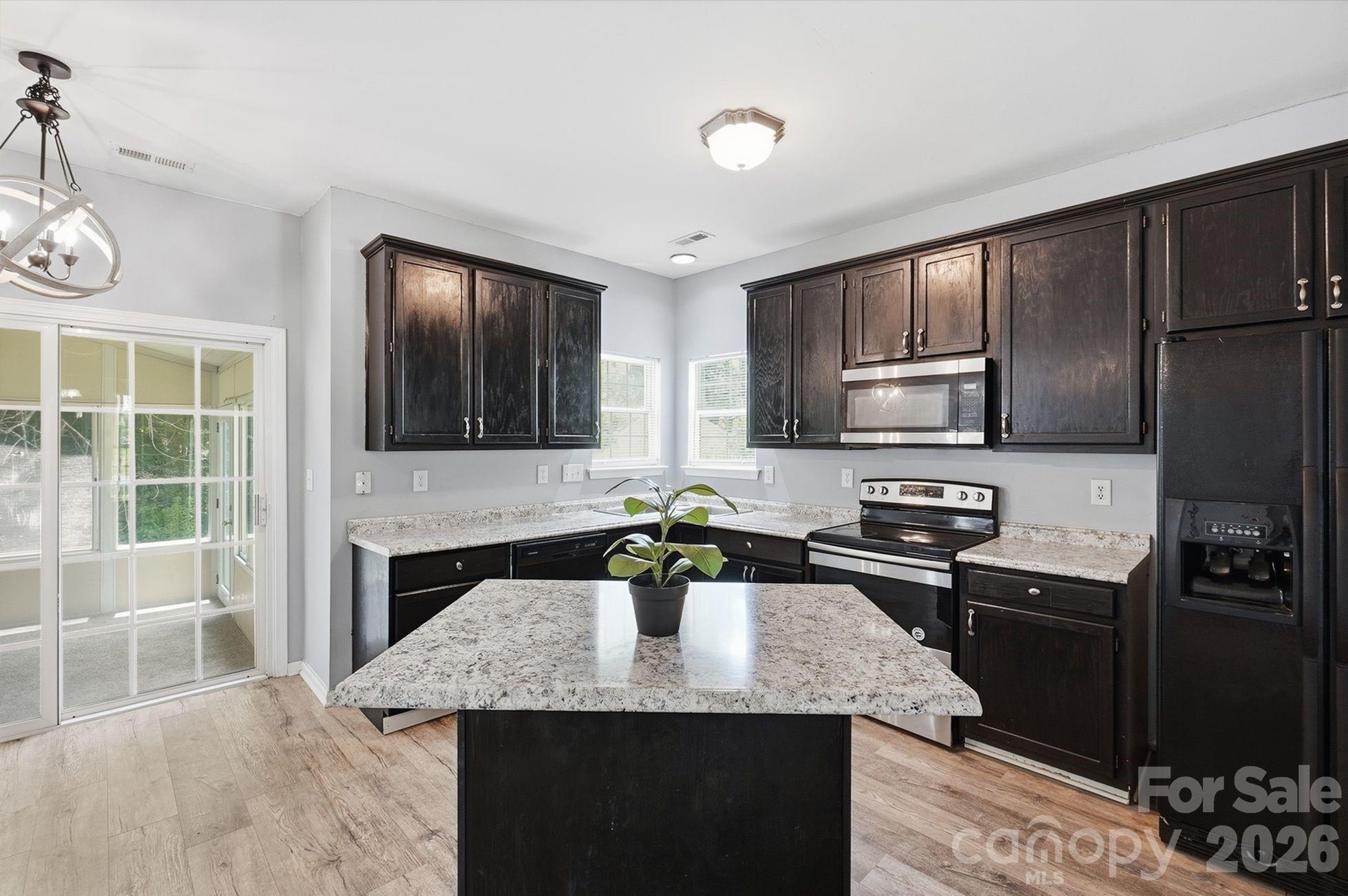 Photo 8 of 9021 Cedar Run Way, Charlotte, NC